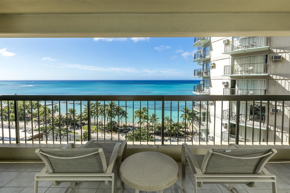 Aston Waikiki Beach Tower | Hawaii Aloha Travel