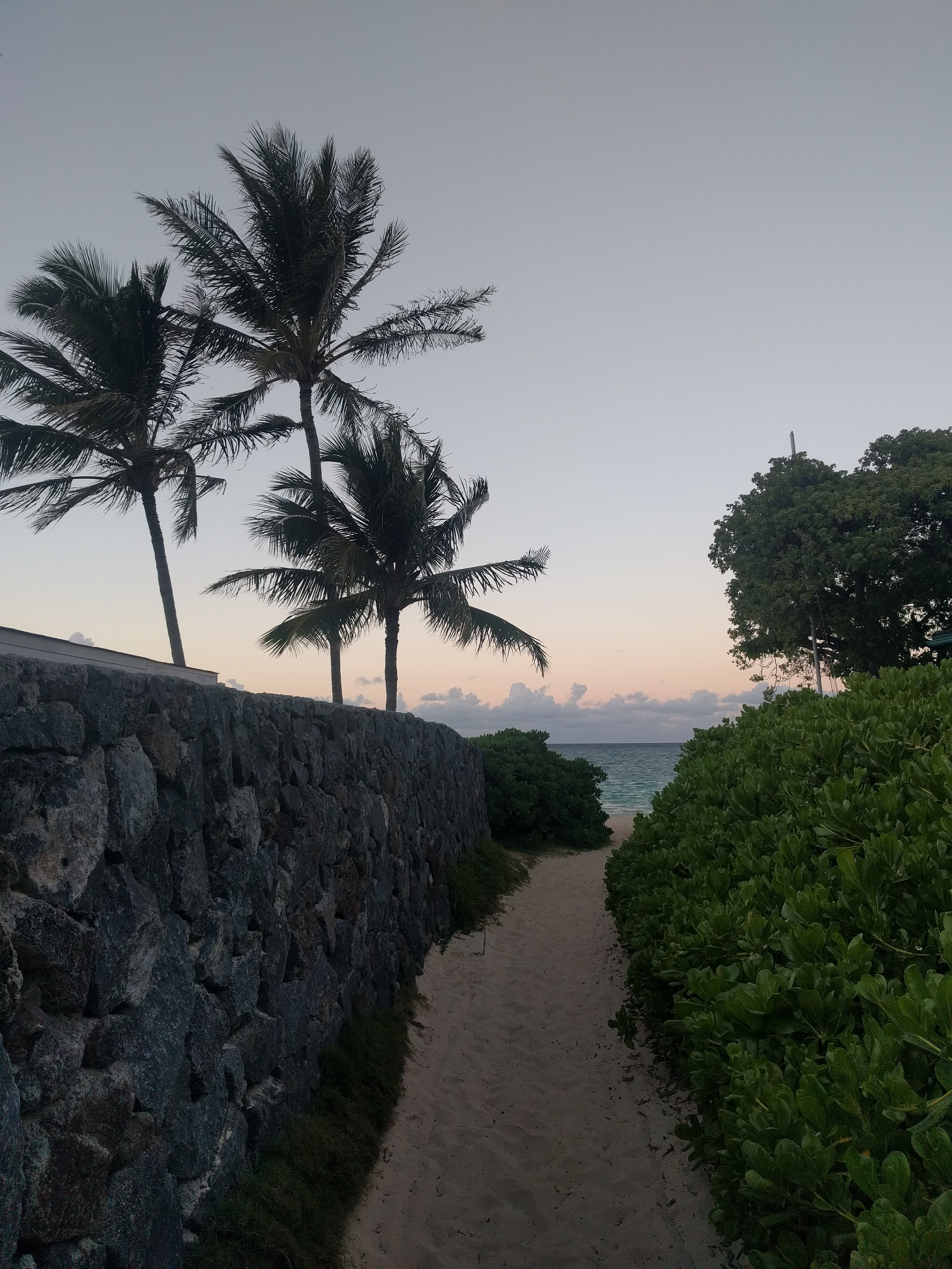 The Ultimate Guide to a Beach Day at Lanikai Beach | Hawaii Aloha Travel